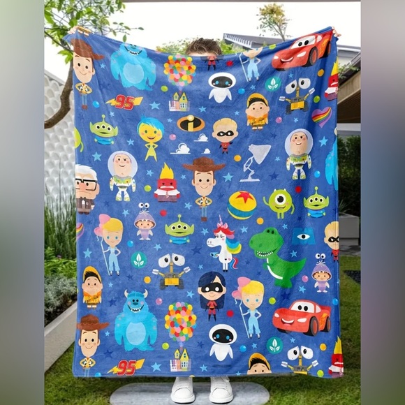 Bedding | New Disneypixar Characters Oversized Graphic Throw Blanket ...